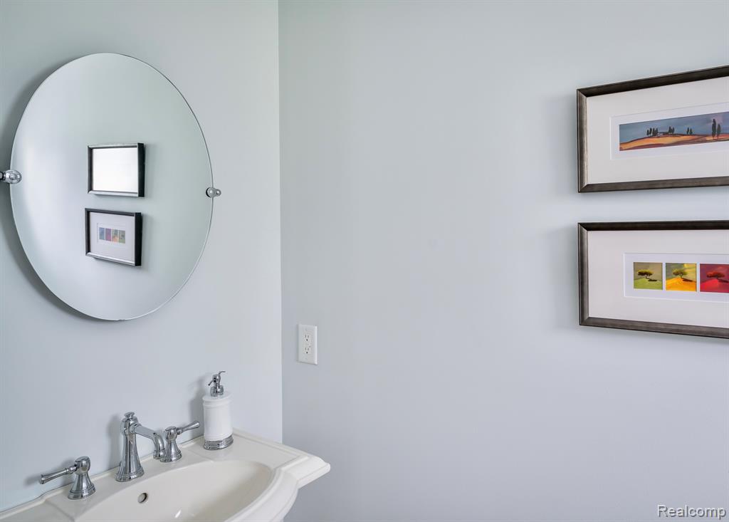 3320 Morningview Terrace Bloomfield Hills Michigan Real Estate ...